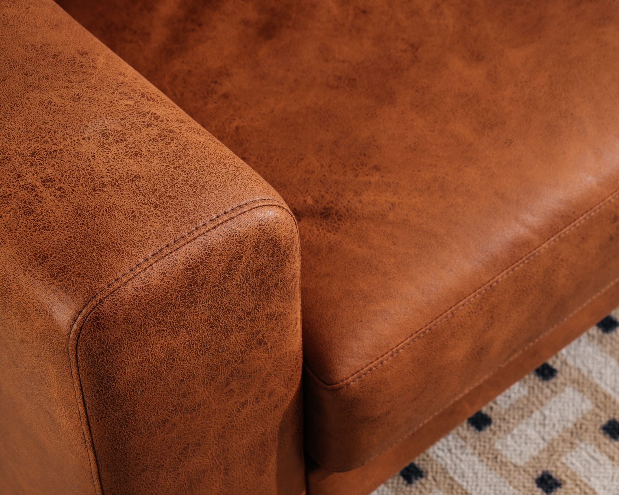 Henry Basic Sofa | Heesz